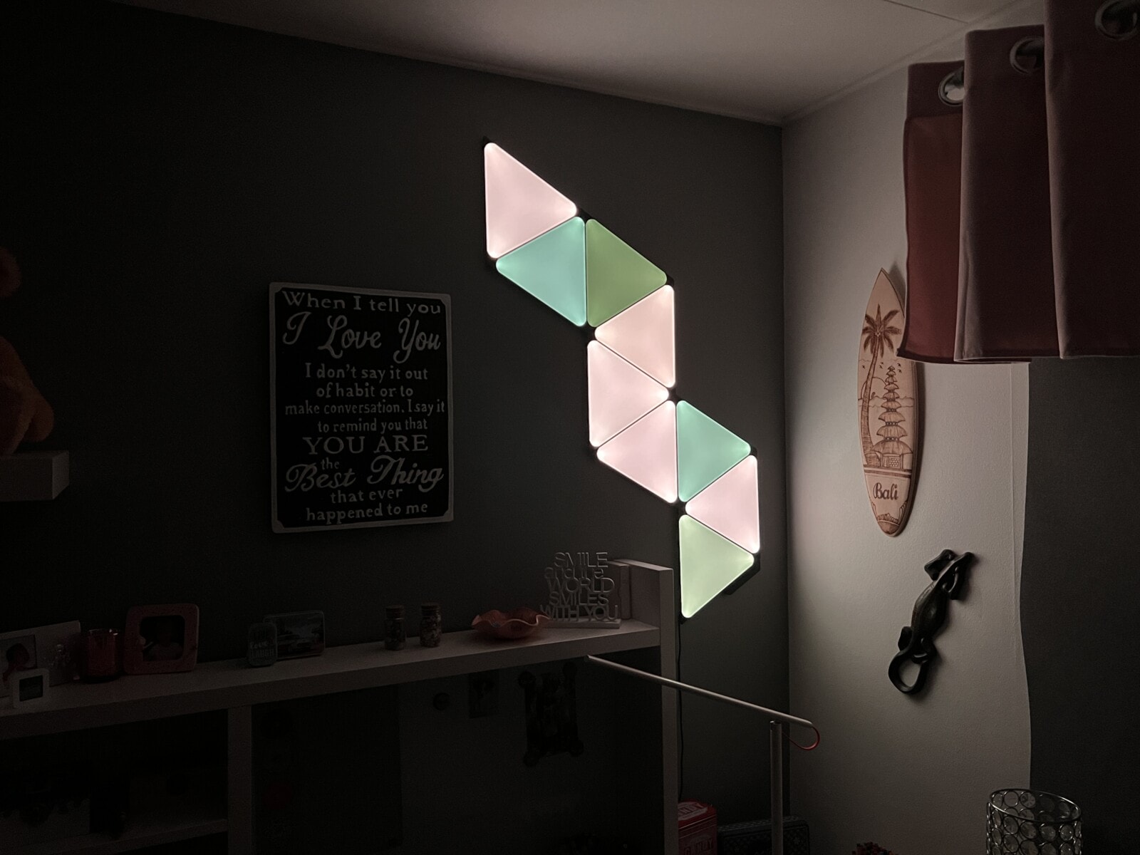 Nanoleaf Limited Edition Ultra Black Shapes är en lysande härlighet