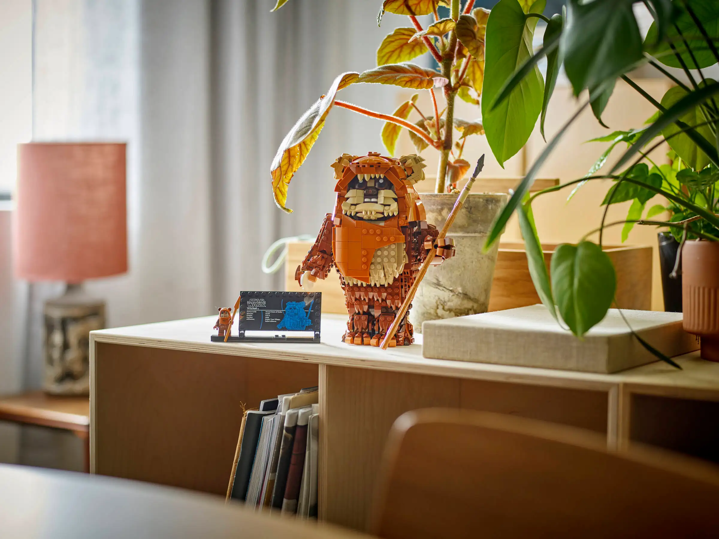 Ursöt Ewok kommer i större LEGO-skala